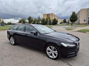 Black Volvo V90 2022 in Panevezys, with an engine capacity of 1.97 L and mileage of 474 thousand km for 11600 €, photo 7 on AUTOMOTO.COM.LV