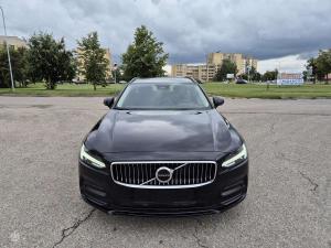 Black Volvo V90 2022 in Panevezys, with an engine capacity of 1.97 L and mileage of 474 thousand km for 11600 €, photo 8 on AUTOMOTO.COM.LV