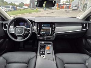 Black Volvo V90 2022 in Panevezys, with an engine capacity of 1.97 L and mileage of 474 thousand km for 11600 €, photo 14 on AUTOMOTO.COM.LV