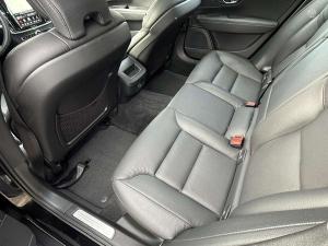 Black Volvo V90 2022 in Raseiniai, with an engine capacity of 1.97 L and mileage of 146 thousand km for 15900 €, photo 28 on AUTOMOTO.COM.LV