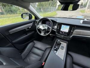 Black Volvo V90 2022 in Raseiniai, with an engine capacity of 1.97 L and mileage of 146 thousand km for 15900 €, photo 32 on AUTOMOTO.COM.LV