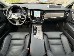 Black Volvo V90 2022 in Raseiniai, with an engine capacity of 1.97 L and mileage of 146 thousand km for 15900 €, photo 33 on AUTOMOTO.COM.LV