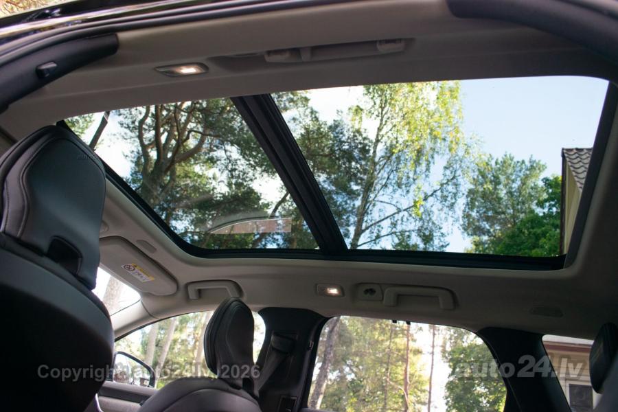 Melns Volvo V90 2022 Tallina, ar dzinēja tilpumu 2.00 L un nobraukumu 91 tūkst. km par 36990 €, foto 10 vietnē AUTOMOTO.COM.LV