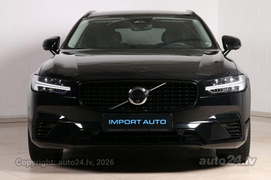 Melns Volvo V90 2023 Tallina, ar dzinēja tilpumu 2.00 L un nobraukumu 52 tūkst. km par 44990 €, foto 3 vietnē AUTOMOTO.COM.LV