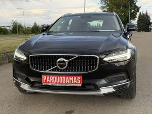Melns Volvo V90 2023 Panevēža, ar dzinēja tilpumu 1.97 L un nobraukumu 198 tūkst. km par 23900 €, foto 7 vietnē AUTOMOTO.COM.LV