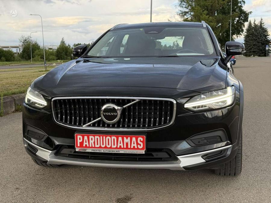Melns Volvo V90 2023 Panevēža, ar dzinēja tilpumu 1.97 L un nobraukumu 198 tūkst. km par 23900 €, foto 7 vietnē AUTOMOTO.COM.LV