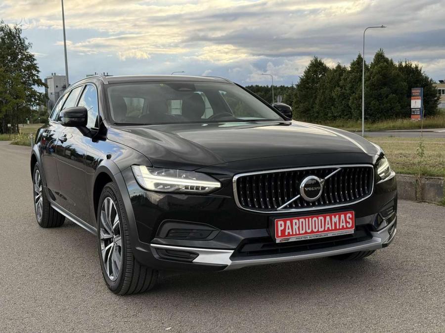 Melns Volvo V90 2023 Panevēža, ar dzinēja tilpumu 1.97 L un nobraukumu 198 tūkst. km par 23900 €, foto 10 vietnē AUTOMOTO.COM.LV