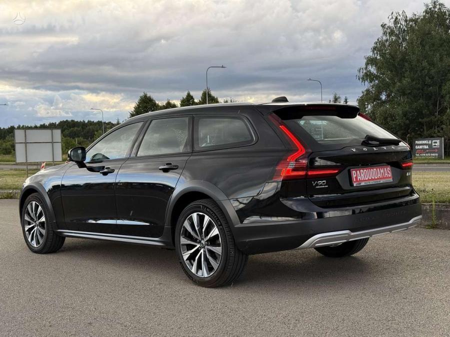 Melns Volvo V90 2023 Panevēža, ar dzinēja tilpumu 1.97 L un nobraukumu 198 tūkst. km par 23900 €, foto 16 vietnē AUTOMOTO.COM.LV