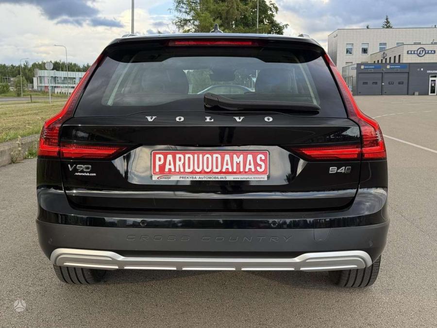 Melns Volvo V90 2023 Panevēža, ar dzinēja tilpumu 1.97 L un nobraukumu 198 tūkst. km par 23900 €, foto 19 vietnē AUTOMOTO.COM.LV