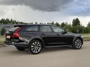 Melns Volvo V90 2023 Panevēža, ar dzinēja tilpumu 1.97 L un nobraukumu 198 tūkst. km par 23900 €, foto 23 vietnē AUTOMOTO.COM.LV