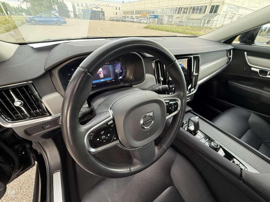 Melns Volvo V90 2023 Panevēža, ar dzinēja tilpumu 1.97 L un nobraukumu 198 tūkst. km par 23900 €, foto 26 vietnē AUTOMOTO.COM.LV