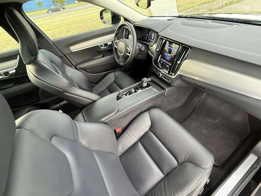 Melns Volvo V90 2023 Panevēža, ar dzinēja tilpumu 1.97 L un nobraukumu 198 tūkst. km par 23900 €, foto 32 vietnē AUTOMOTO.COM.LV