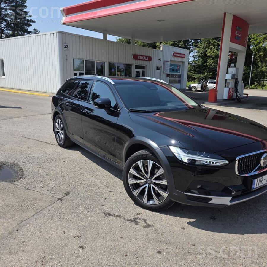 Melns Volvo V90 2023 Jēkabpils, ar dzinēja tilpumu 2.00 L un nobraukumu 80 tūkst. km par 35500 €, foto 5 vietnē AUTOMOTO.COM.LV