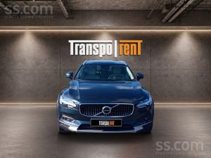 Blue Volvo V90 2023 in Riga, with an engine capacity of 2.00 L and mileage of 42 thousand km for 37900 €, photo 3 on AUTOMOTO.COM.LV