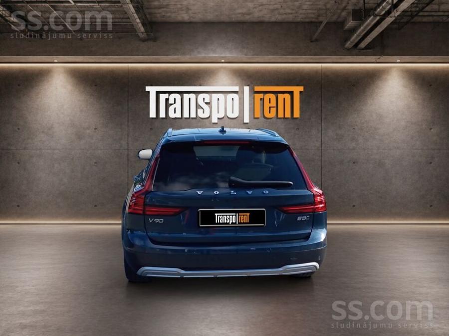 Blue Volvo V90 2023 in Riga, with an engine capacity of 2.00 L and mileage of 42 thousand km for 37900 €, photo 7 on AUTOMOTO.COM.LV