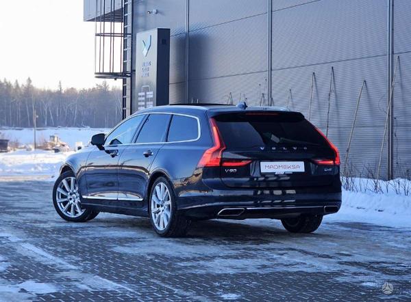 Blue Volvo V90 2016 in Vilnius, with an engine capacity of 2.00 L and mileage of 259 thousand km for 15250 €, photo 2 on AUTOMOTO.COM.LV
