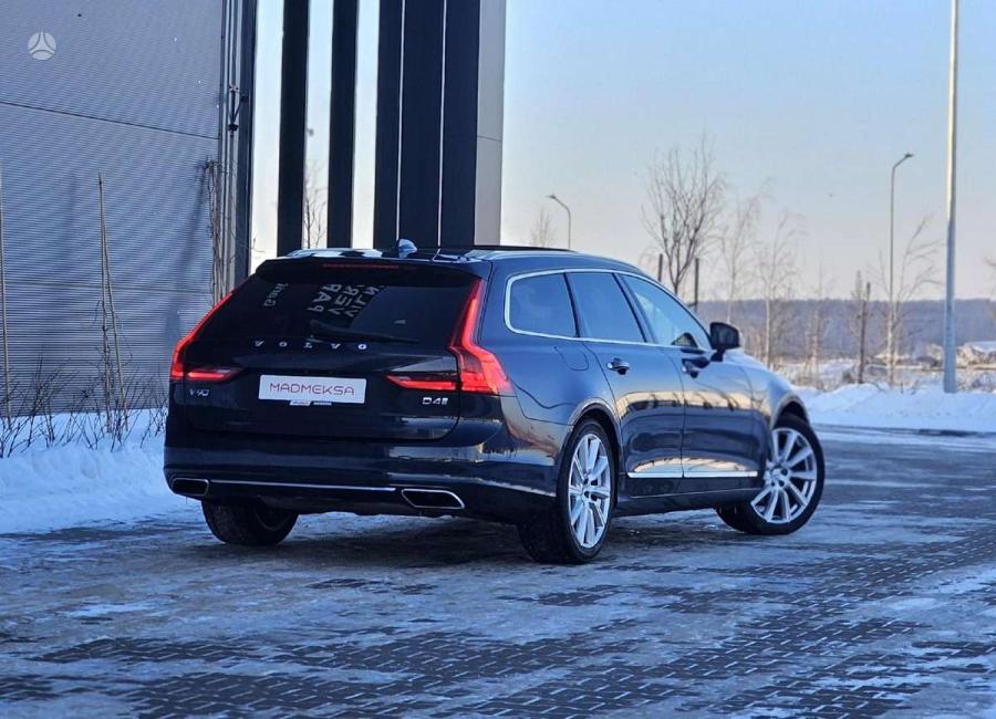 Zils Volvo V90 2016 Viļņa, ar dzinēja tilpumu 2.00 L un nobraukumu 259 tūkst. km par 15250 €, foto 5 vietnē AUTOMOTO.COM.LV