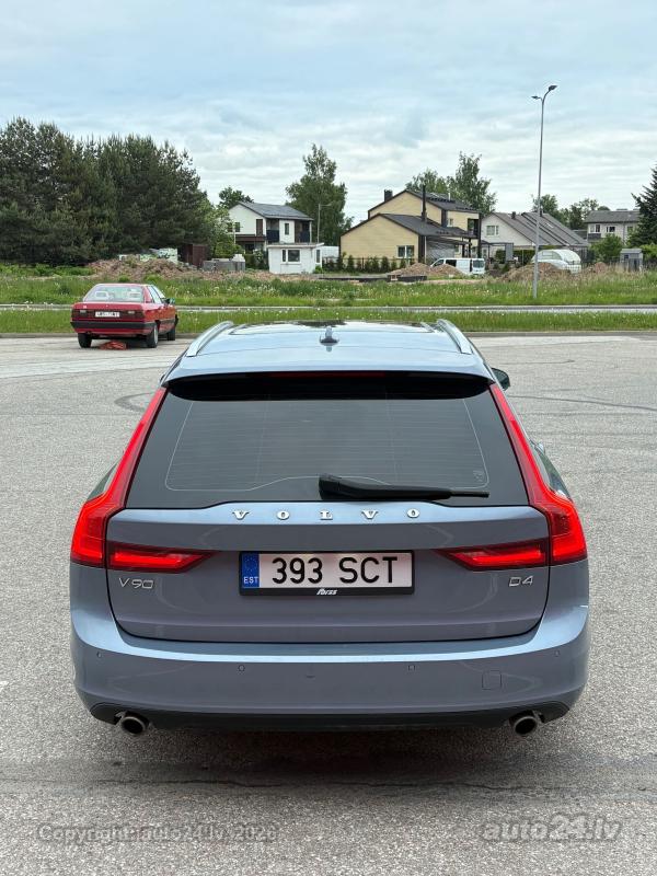 Blue Volvo V90 2016 in Tartu, with an engine capacity of 2.00 L and mileage of 316 thousand km for 16500 €, photo 9 on AUTOMOTO.COM.LV
