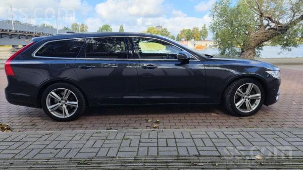 Blue Volvo V90 2016 in Liepaja, with an engine capacity of 2.00 L and mileage of 320 thousand km for 13500 €, photo 1 on AUTOMOTO.COM.LV