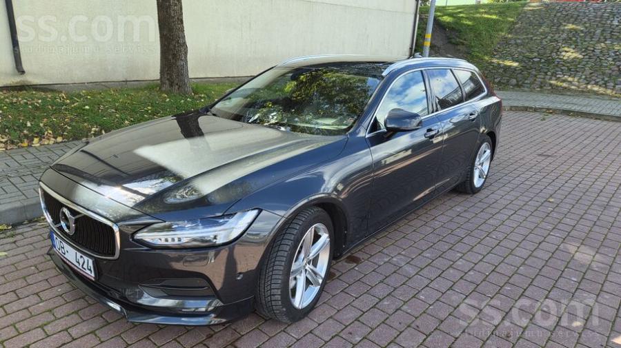 Blue Volvo V90 2016 in Liepaja, with an engine capacity of 2.00 L and mileage of 320 thousand km for 13500 €, photo 7 on AUTOMOTO.COM.LV