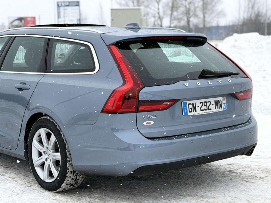 Zils Volvo V90 2017 Tauragė, ar dzinēja tilpumu 2.00 L un nobraukumu 300 tūkst. km par 11400 €, foto 17 vietnē AUTOMOTO.COM.LV