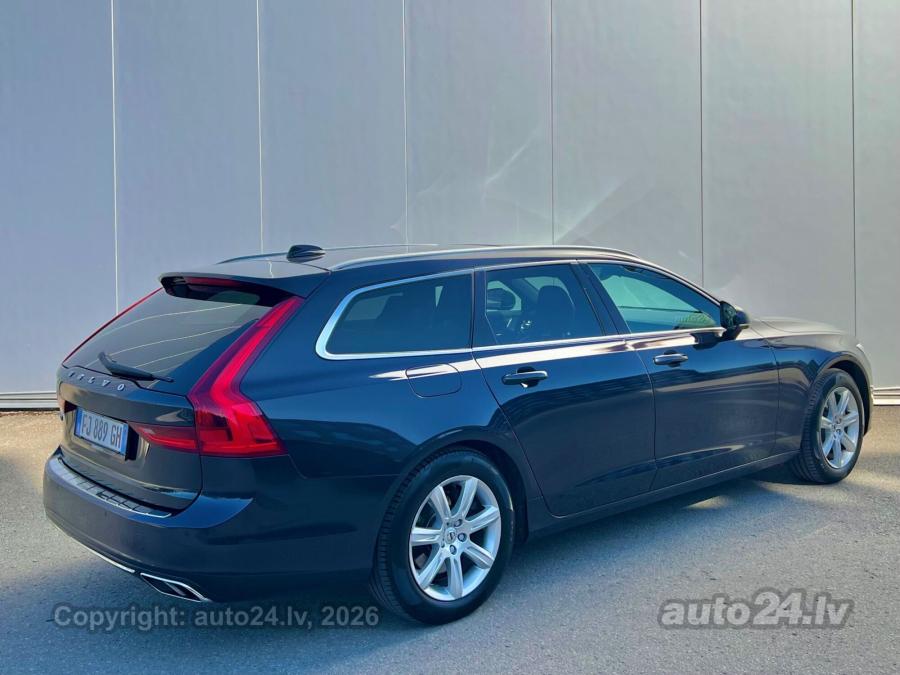 Blue Volvo V90 2017 in Tallinn, with an engine capacity of 2.00 L and mileage of 159 thousand km for 17500 €, photo 7 on AUTOMOTO.COM.LV