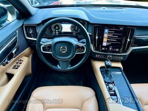 Blue Volvo V90 2017 in Tallinn, with an engine capacity of 2.00 L and mileage of 159 thousand km for 17500 €, photo 9 on AUTOMOTO.COM.LV