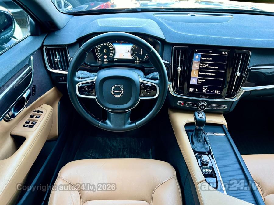 Blue Volvo V90 2017 in Tallinn, with an engine capacity of 2.00 L and mileage of 159 thousand km for 17500 €, photo 9 on AUTOMOTO.COM.LV