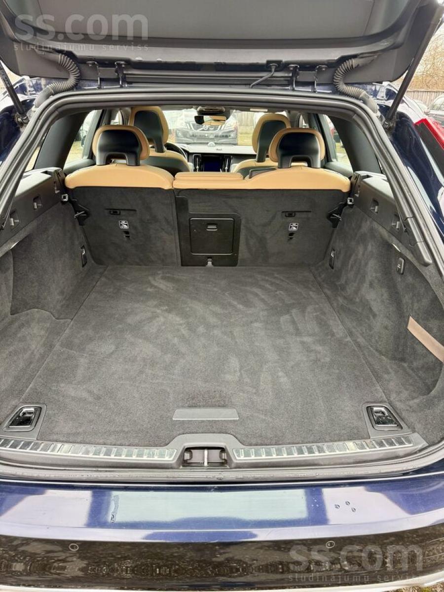 Zils Volvo V90 2017 Rīga, ar dzinēja tilpumu 2.00 L un nobraukumu 0 tūkst. km par 18900 €, foto 22 vietnē AUTOMOTO.COM.LV