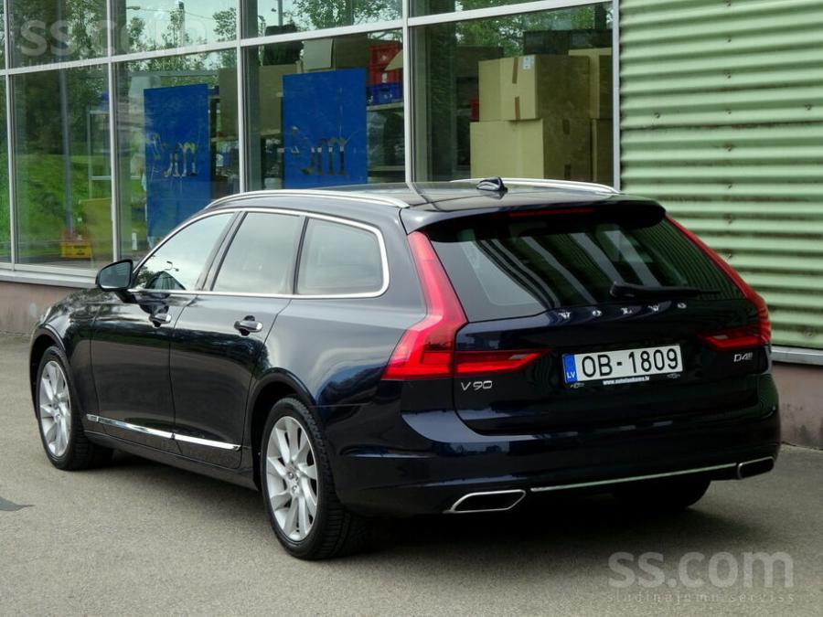 Blue Volvo V90 2017 in Riga, with an engine capacity of 2.00 L and mileage of 283 thousand km for 15500 €, photo 5 on AUTOMOTO.COM.LV
