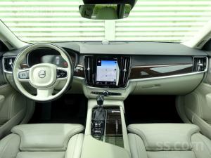 Blue Volvo V90 2017 in Riga, with an engine capacity of 2.00 L and mileage of 283 thousand km for 15500 €, photo 6 on AUTOMOTO.COM.LV