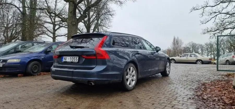 Zils Volvo V90 2017 Valmiera, ar dzinēja tilpumu 2.00 L un nobraukumu 205 tūkst. km par 22000 €, foto 3 vietnē AUTOMOTO.COM.LV