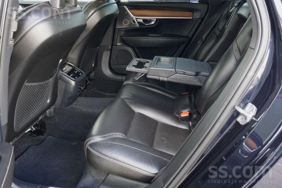 Zils Volvo V90 2017 Rīga, ar dzinēja tilpumu 2.00 L un nobraukumu 181 tūkst. km par 13700 €, foto 20 vietnē AUTOMOTO.COM.LV