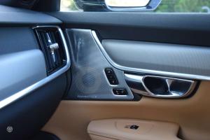 Blue Volvo V90 2017 in Vilnius, with an engine capacity of 1.97 L and mileage of 240 thousand km for 16999 €, photo 26 on AUTOMOTO.COM.LV