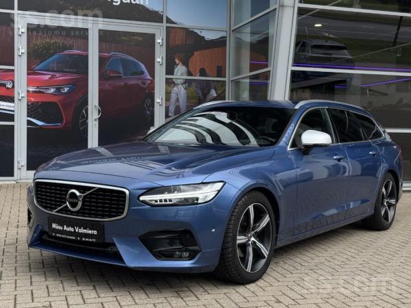 Blue Volvo V90 2017 in Valmiera, with an engine capacity of 2.00 L and mileage of 158 thousand km for 19400 €, photo 3 on AUTOMOTO.COM.LV