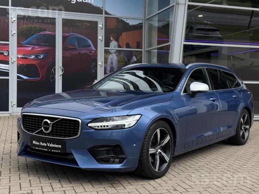 Blue Volvo V90 2017 in Valmiera, with an engine capacity of 2.00 L and mileage of 158 thousand km for 19400 €, photo 4 on AUTOMOTO.COM.LV
