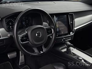 Blue Volvo V90 2017 in Valmiera, with an engine capacity of 2.00 L and mileage of 158 thousand km for 19400 €, photo 8 on AUTOMOTO.COM.LV