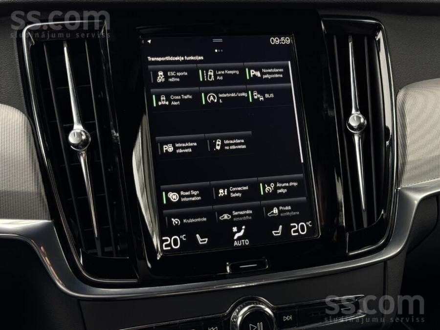 Blue Volvo V90 2017 in Valmiera, with an engine capacity of 2.00 L and mileage of 158 thousand km for 19400 €, photo 19 on AUTOMOTO.COM.LV