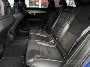 Blue Volvo V90 2017 in Valmiera, with an engine capacity of 2.00 L and mileage of 158 thousand km for 19400 €, photo 23 on AUTOMOTO.COM.LV