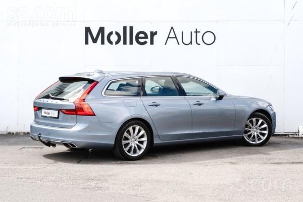 Zils Volvo V90 2017 Rīga, ar dzinēja tilpumu 2.00 L un nobraukumu 261 tūkst. km par 13950 €, foto 4 vietnē AUTOMOTO.COM.LV