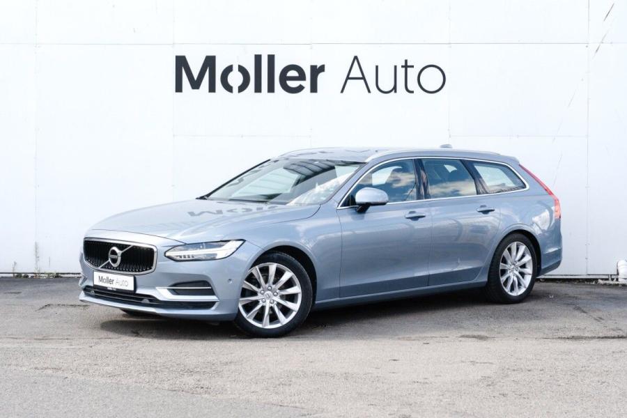 Blue Volvo V90 2017 in Riga, with an engine capacity of 2.00 L and mileage of 261 thousand km for 13950 €, photo 1 on AUTOMOTO.COM.LV