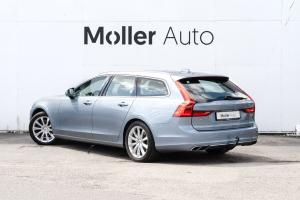 Blue Volvo V90 2017 in Riga, with an engine capacity of 2.00 L and mileage of 261 thousand km for 13950 €, photo 4 on AUTOMOTO.COM.LV
