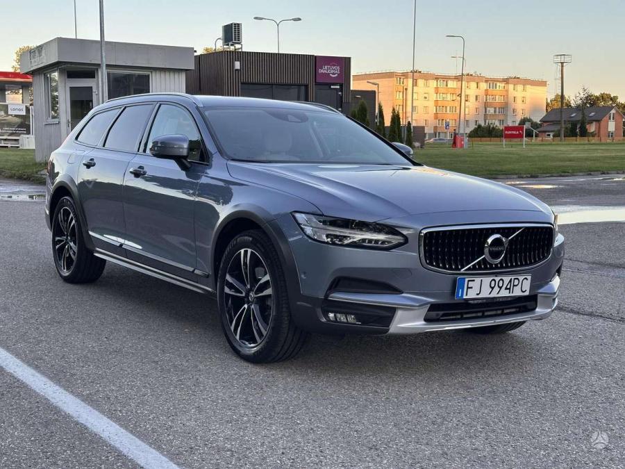Zils Volvo V90 2017 Jonava, ar dzinēja tilpumu 2.00 L un nobraukumu 287 tūkst. km par 18800 €, foto 14 vietnē AUTOMOTO.COM.LV
