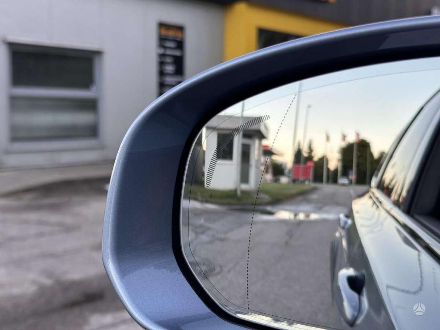 Zils Volvo V90 2017 Jonava, ar dzinēja tilpumu 2.00 L un nobraukumu 287 tūkst. km par 18800 €, foto 36 vietnē AUTOMOTO.COM.LV