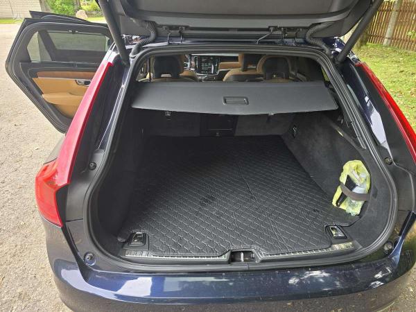 Zils Volvo V90 2017 Mažeikiai, ar dzinēja tilpumu 2.00 L un nobraukumu 224 tūkst. km par 15998 €, foto 11 vietnē AUTOMOTO.COM.LV