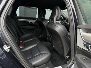 Blue Volvo V90 2017 in Kaunas, with an engine capacity of 1.97 L and mileage of 310 thousand km for 12999 €, photo 21 on AUTOMOTO.COM.LV