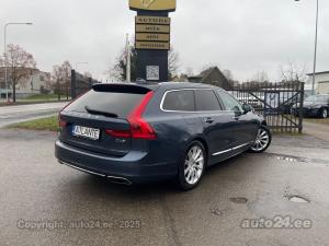 Blue Volvo V90 2018 in Tartu, with an engine capacity of 2.00 L and mileage of 236 thousand km for 18000 €, photo 4 on AUTOMOTO.COM.LV