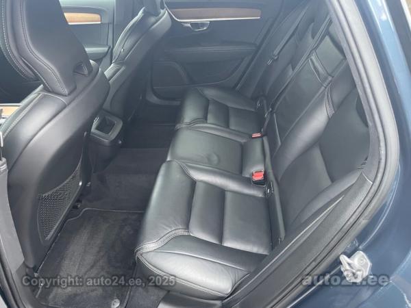 Blue Volvo V90 2018 in Tartu, with an engine capacity of 2.00 L and mileage of 236 thousand km for 18000 €, photo 9 on AUTOMOTO.COM.LV