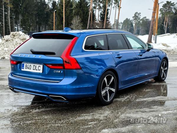Zils Volvo V90 2018 Pērnava, ar dzinēja tilpumu 2.00 L un nobraukumu 256 tūkst. km par 19900 €, foto 8 vietnē AUTOMOTO.COM.LV