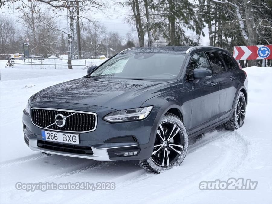 Blue Volvo V90 2018 in Tallinn, with an engine capacity of 2.00 L and mileage of 173 thousand km for 26000 €, photo 1 on AUTOMOTO.COM.LV